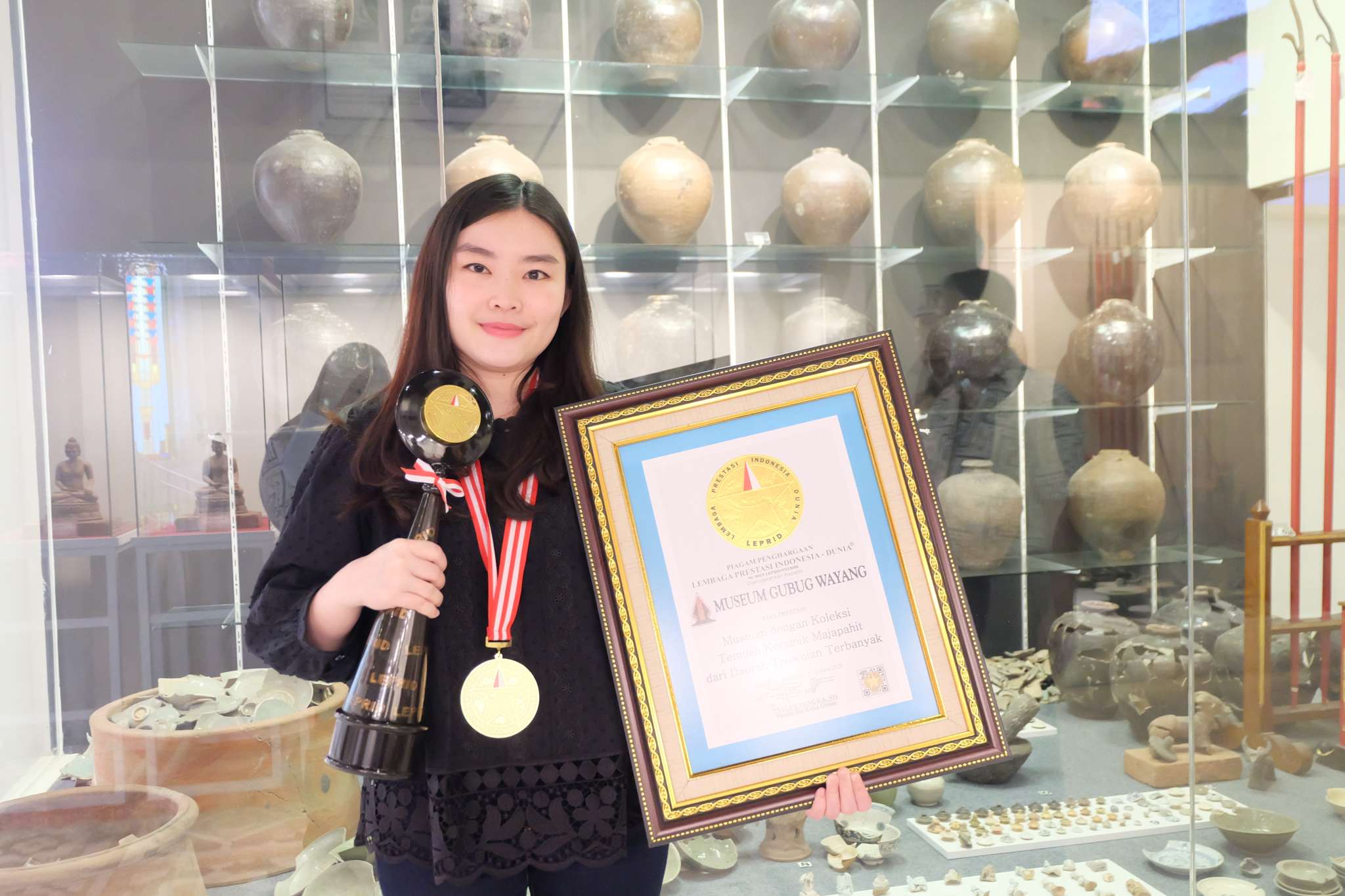 TEMUAN KERAMIK MAJAPAHIT DARI TROWULAN TERBANYAK SE-DUNIA! - Museum ...